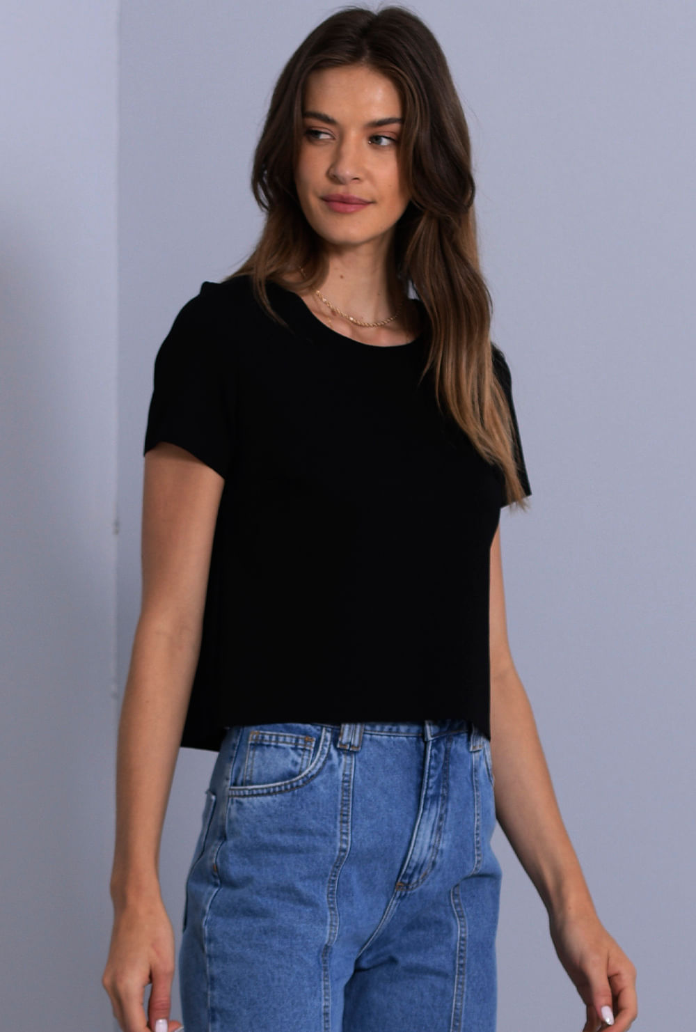 Blusa Lyocell Estruturada La Mona Quadrada a Fio Preta - MyBasic