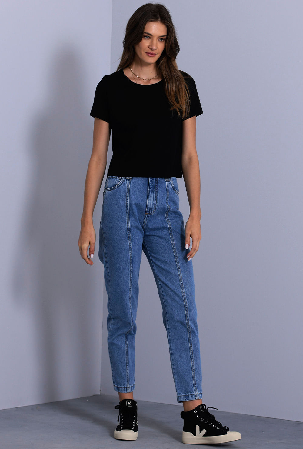 Blusa Lyocell Estruturada La Mona Quadrada a Fio Preta - MyBasic