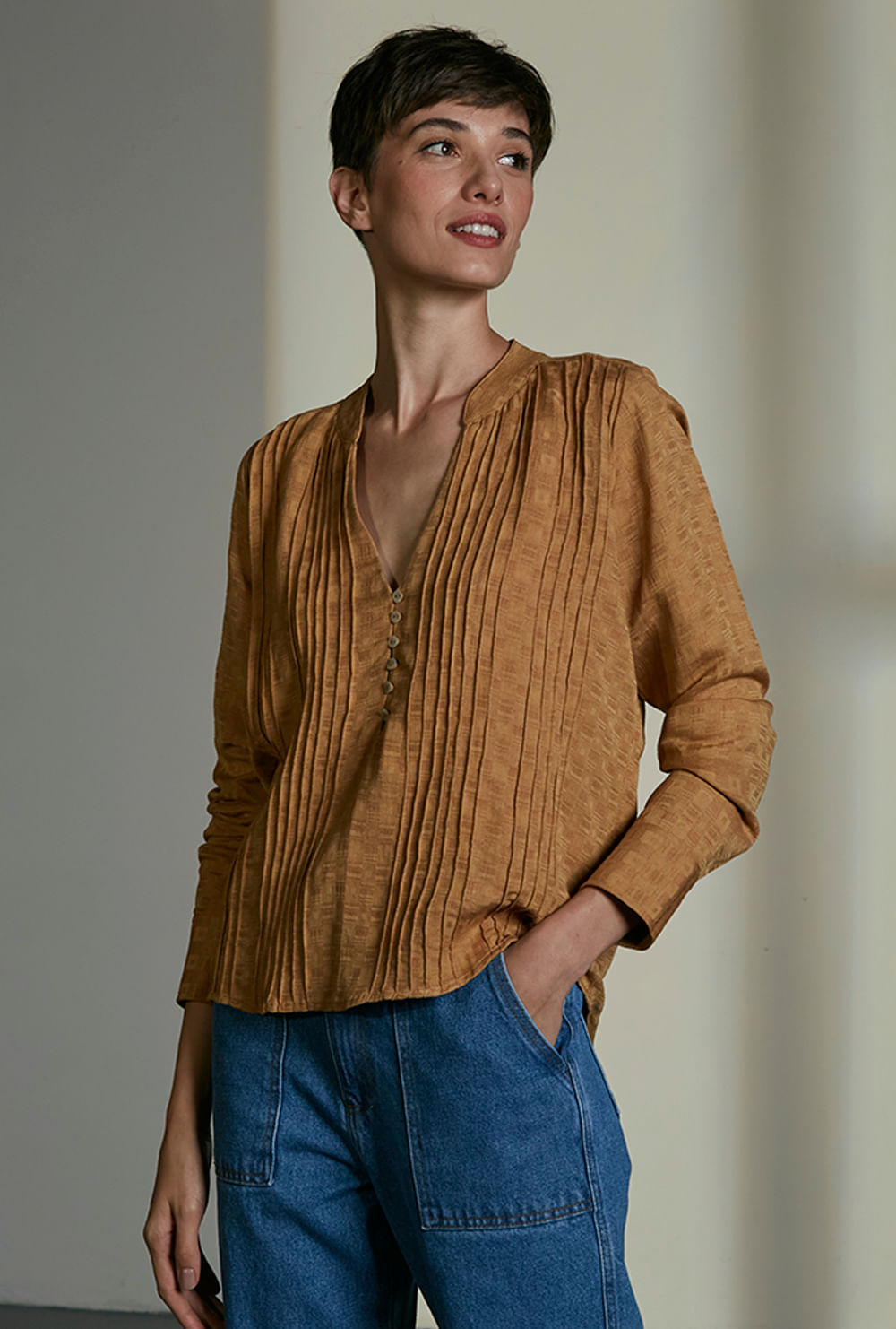 Blusa Simi com Modelagem Reta e Toque Leve - MyBasic