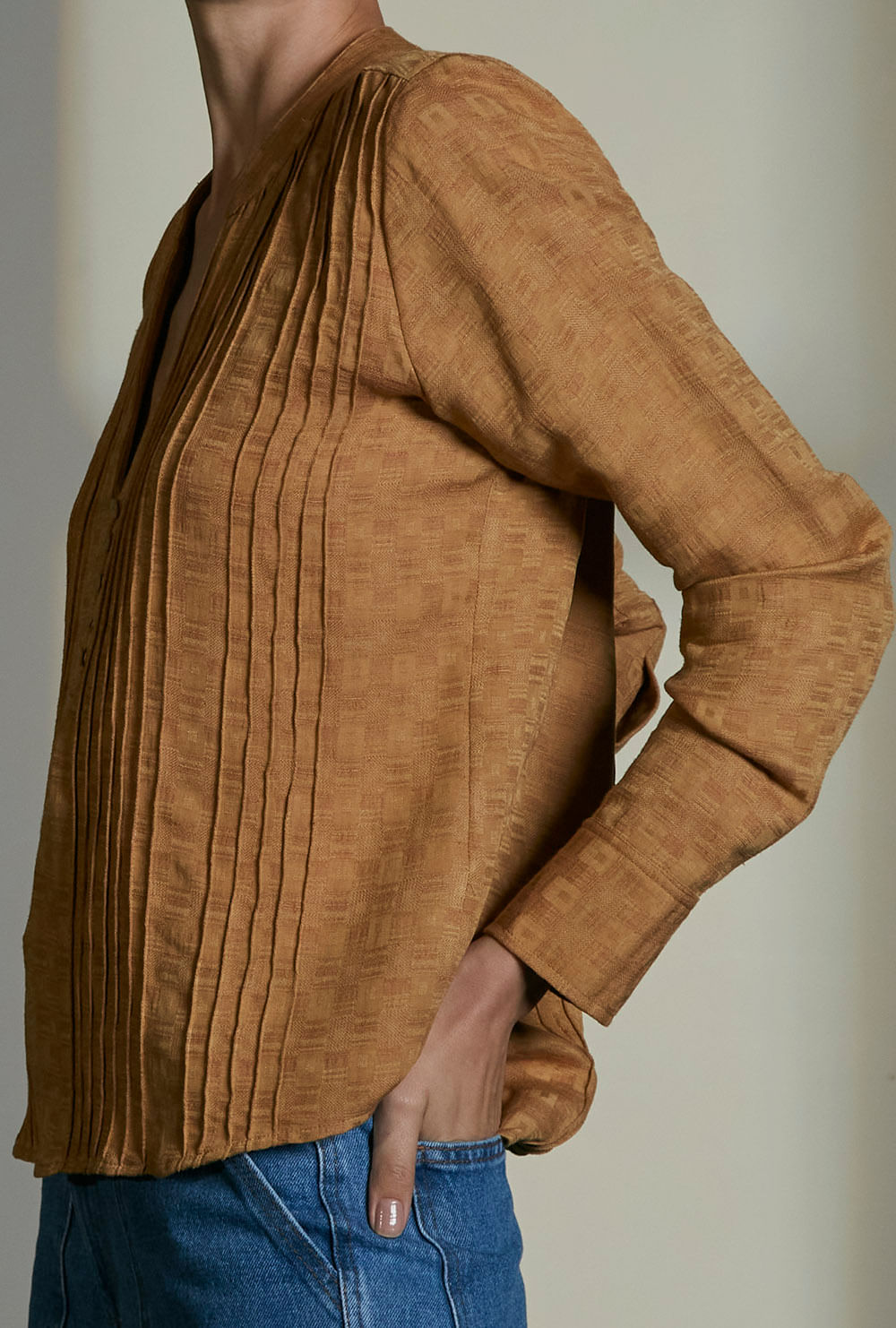 Blusa Simi com Modelagem Reta e Toque Leve - MyBasic