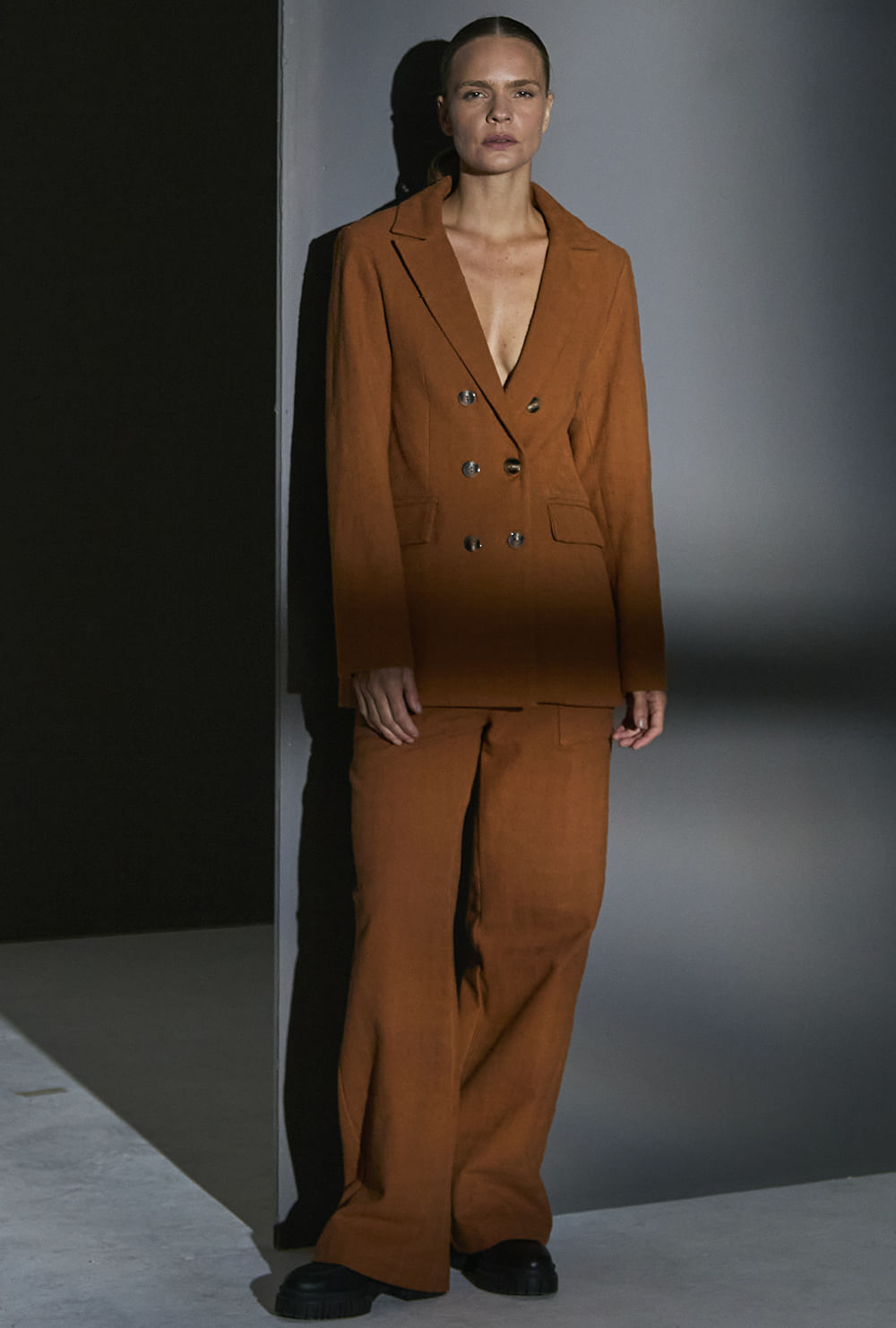 Blazer-Berry---castor---look.jpg?v=638509677217230000